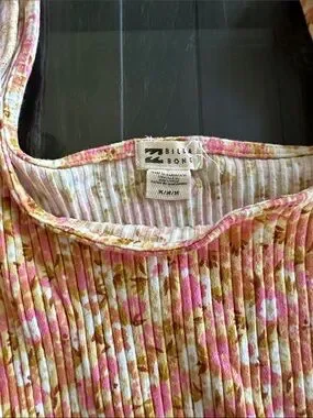 Billabong | Tops | Billabong Pink And Cream Floral Ribbed Squareneck ...